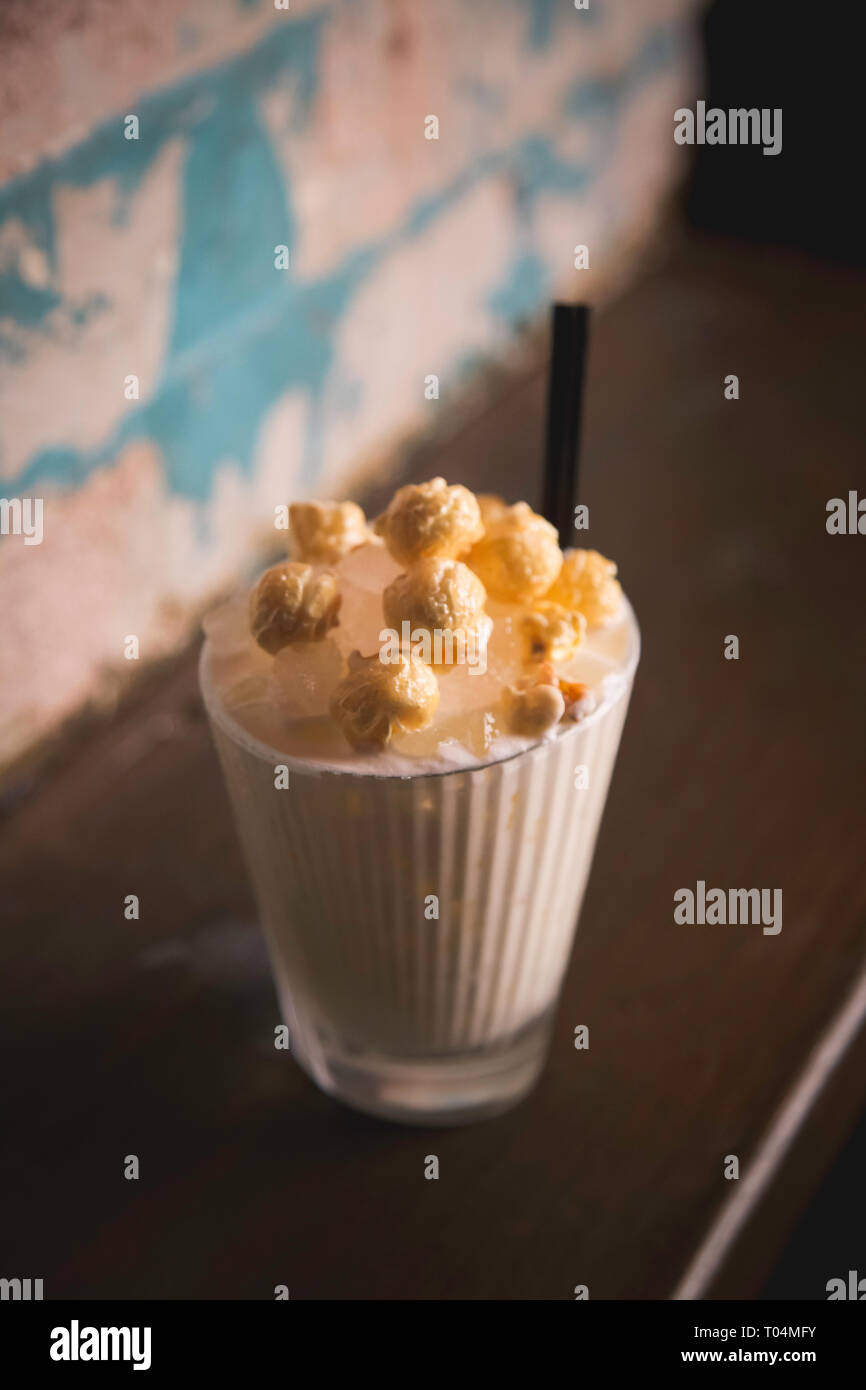 Creamy cocktail hi-res stock photography and images - Alamy
