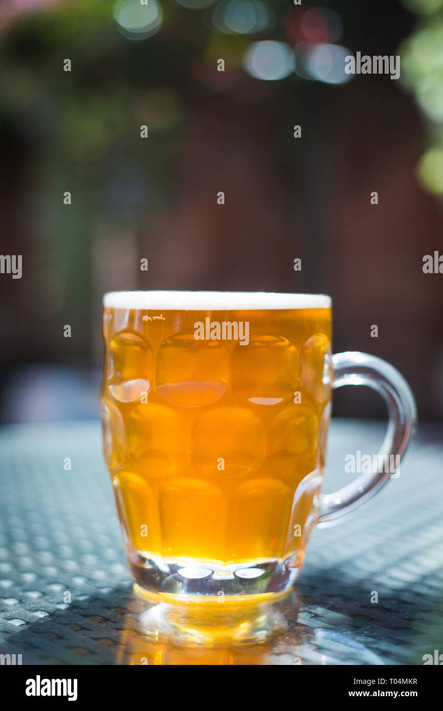Pint of beer hi-res stock photography and images - Alamy