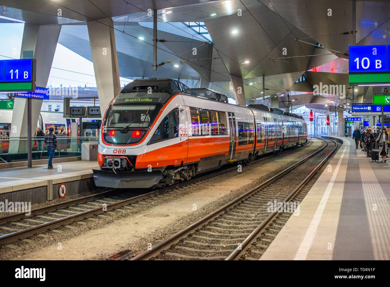 ÖBB Talent railcar approaching platform at Vienna Central station ...
