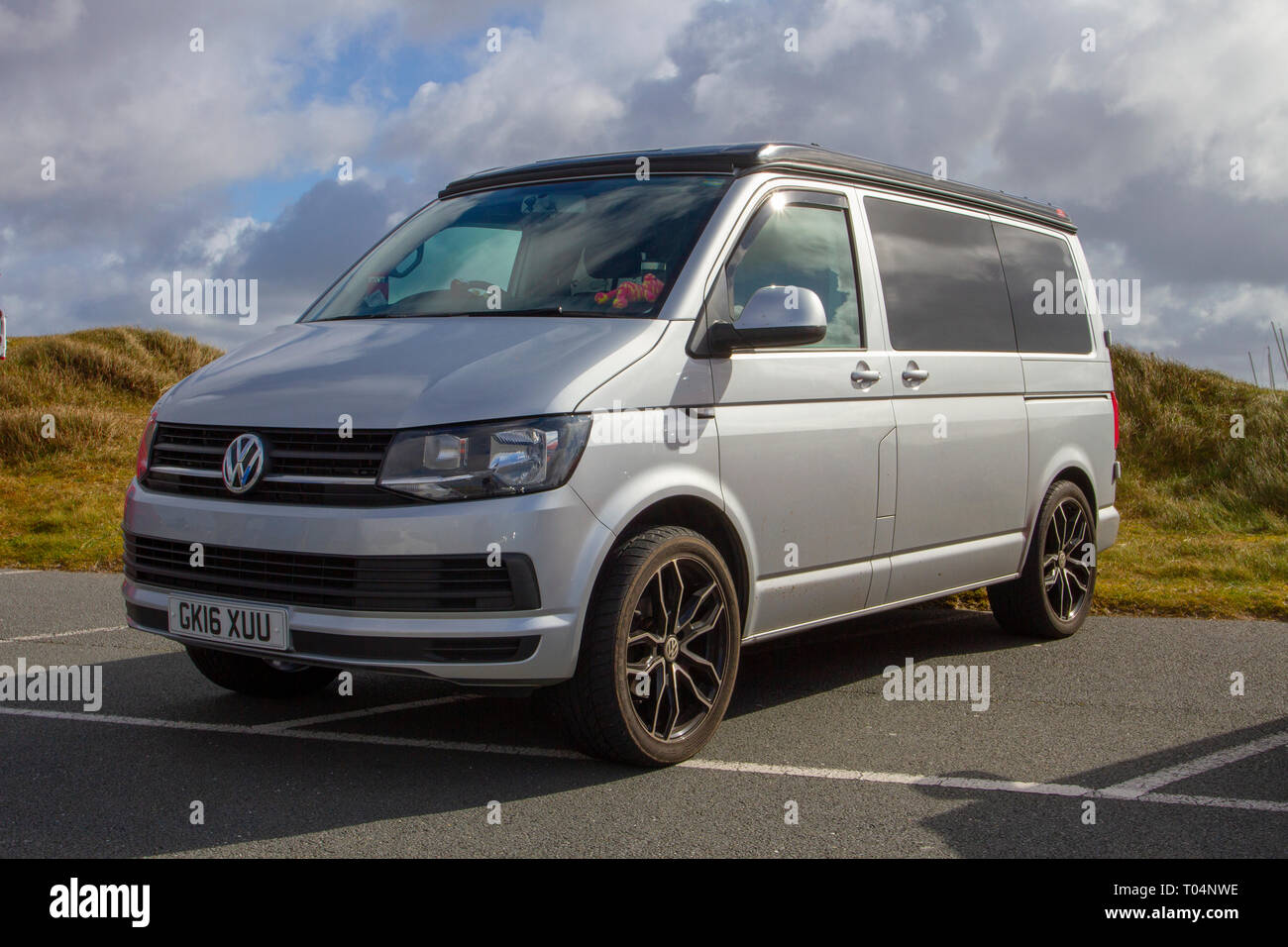 Silver vw van hi-res stock photography and images - Alamy