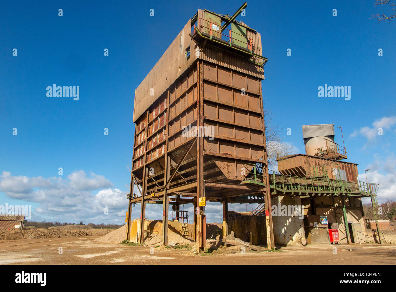 Cemex UK Eversley Concrete Plant, Quarry & Landfill Stock Photo - Alamy