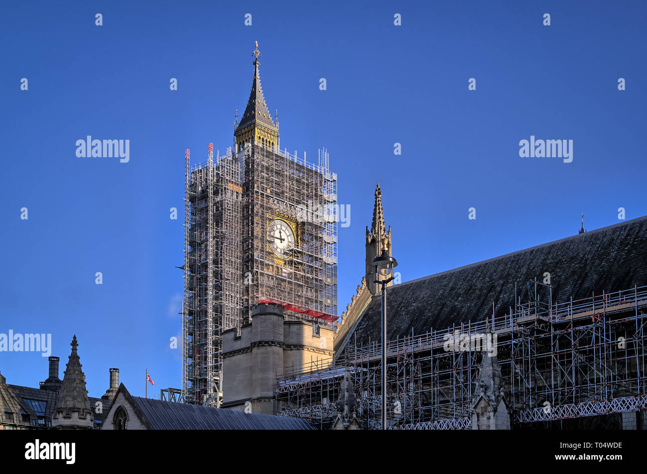 The iconic London landmark Elizabeth Clock Tower, Big Ben, with one ...