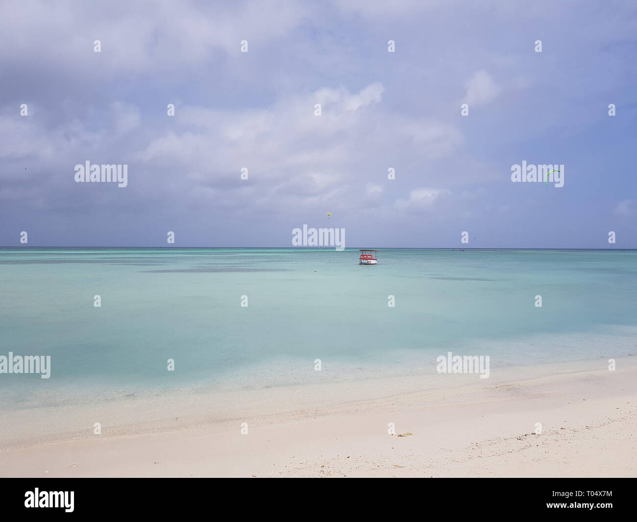 Romantic beach hi-res stock photography and images - Alamy