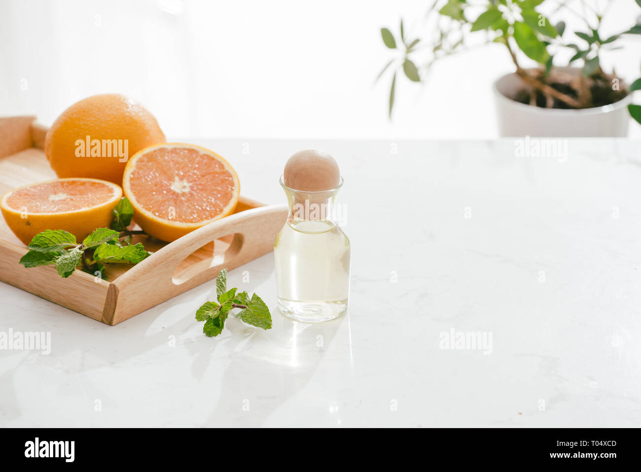 Orange oil citrus hi-res stock photography and images - Alamy