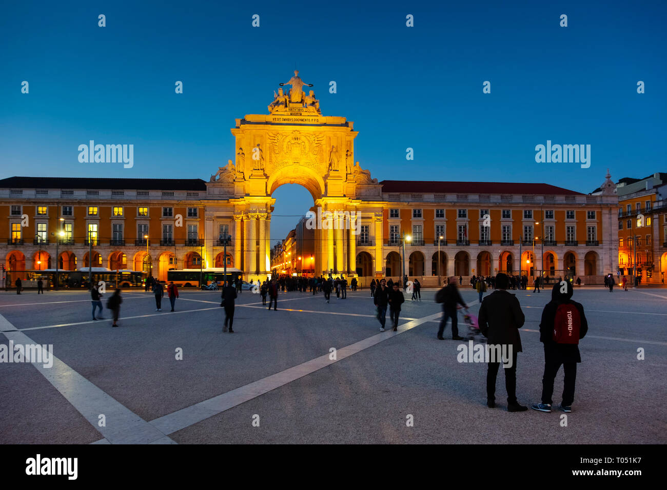 Arco triunfo lisbon portugal europe hi-res stock photography and images ...