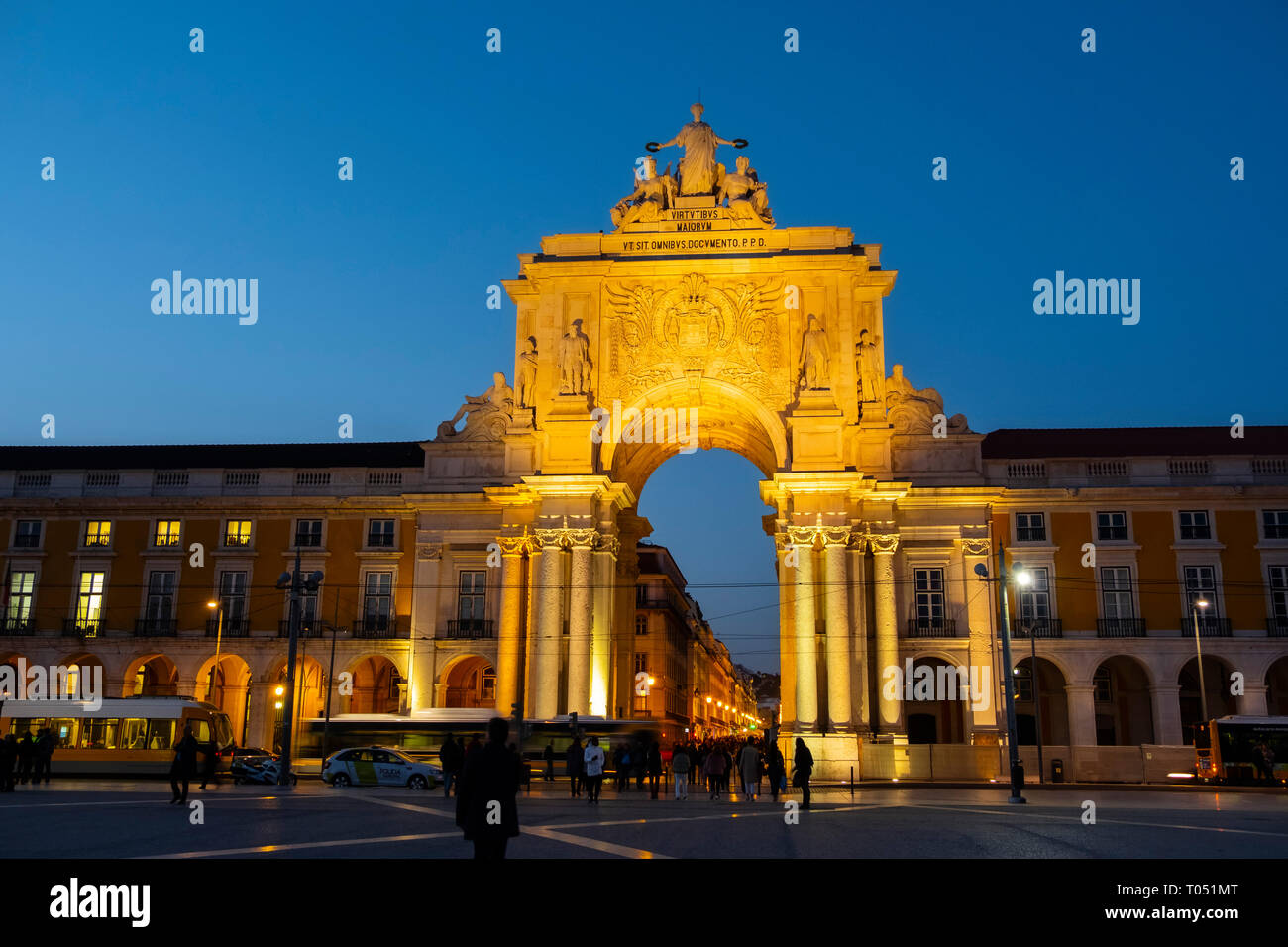 Arco triunfo lisbon portugal europe hi-res stock photography and images ...