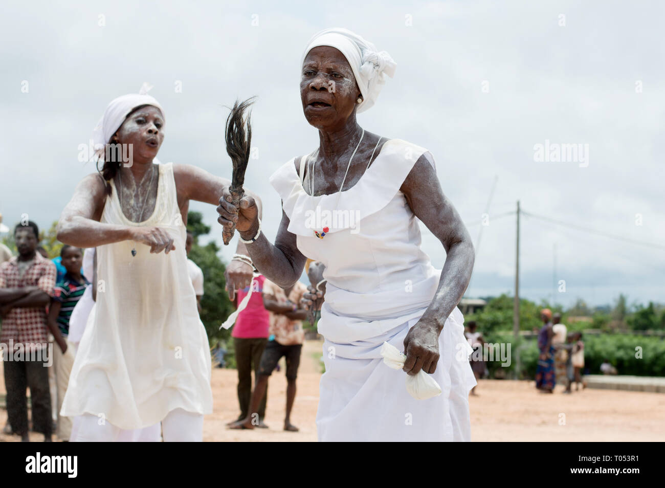 Ivory coast traditional dress hi-res stock photography and images - Alamy