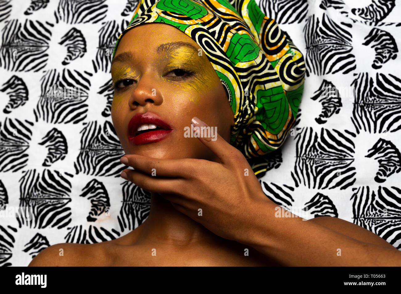 African Scottish beauty, fashion and make-up. Studio portrait Stock ...