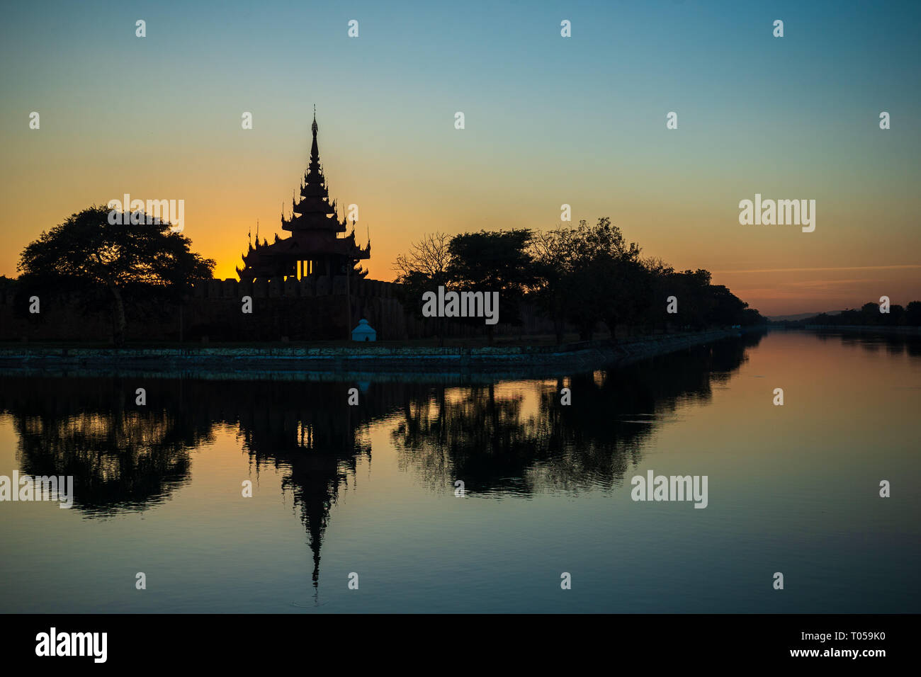 Amazing Sunset in Mandalay, Myanmar (Burma Stock Photo - Alamy