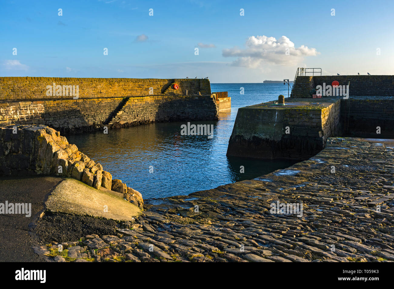 The harbour at Keiss, built c1820. Caithness, Scotland, UK Stock Photo ...