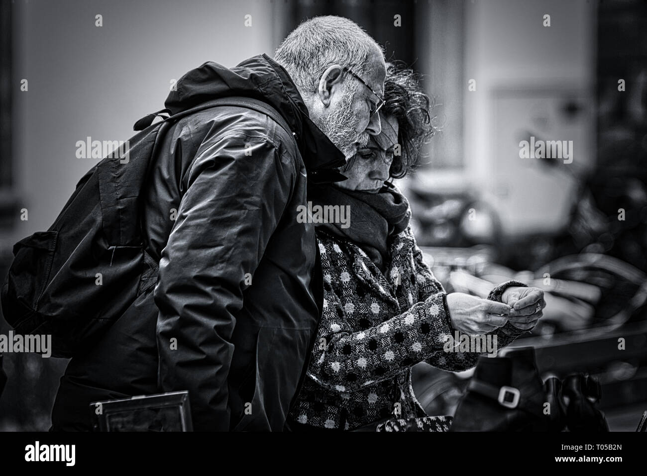 Street Portraits in Black and White Dramatic Stock Photo - Alamy