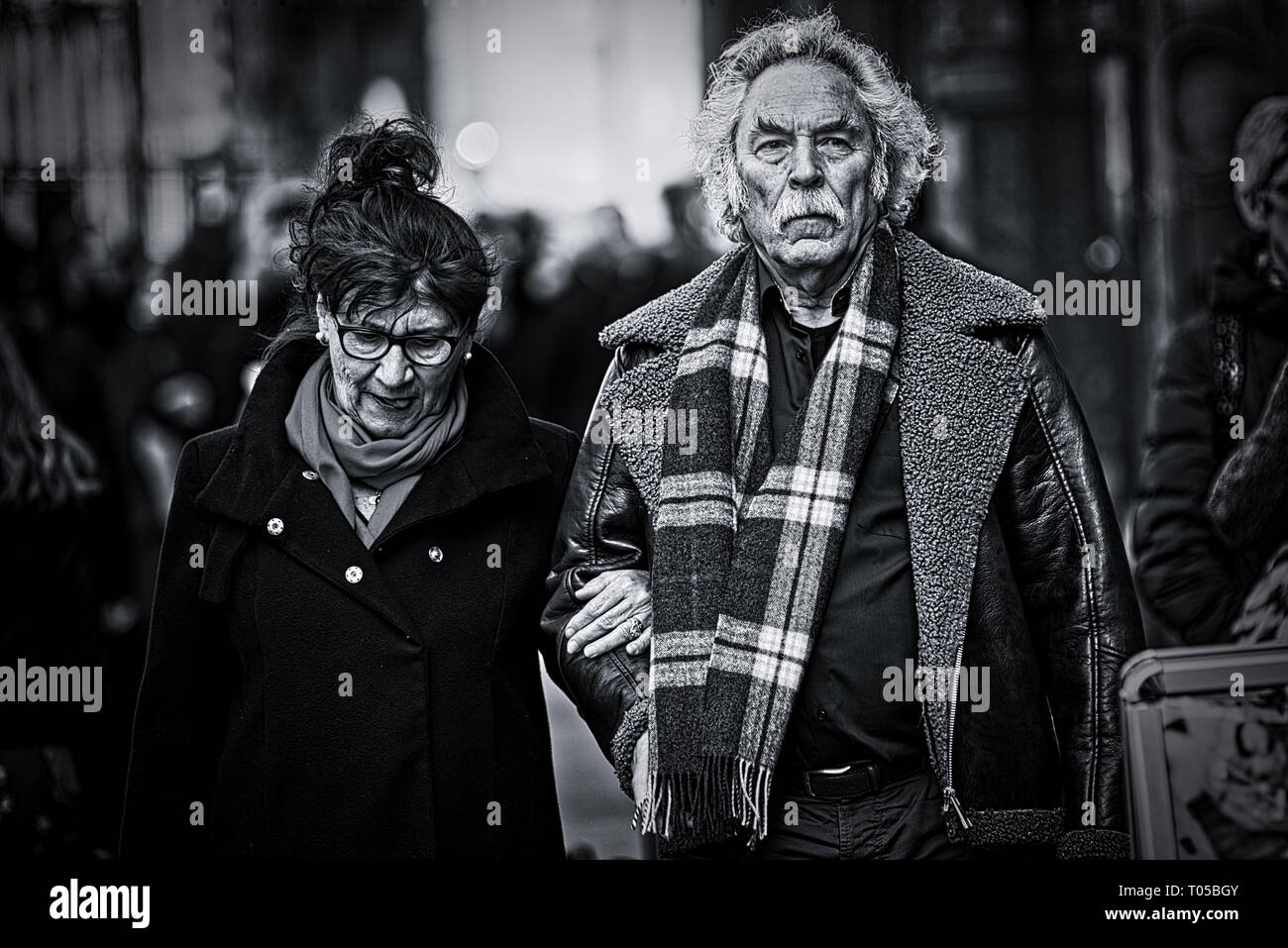 Street Portraits in Black and White Dramatic Stock Photo - Alamy
