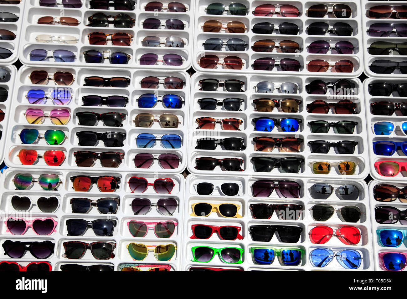 Fake sunglasses hi-res stock photography and images - Alamy