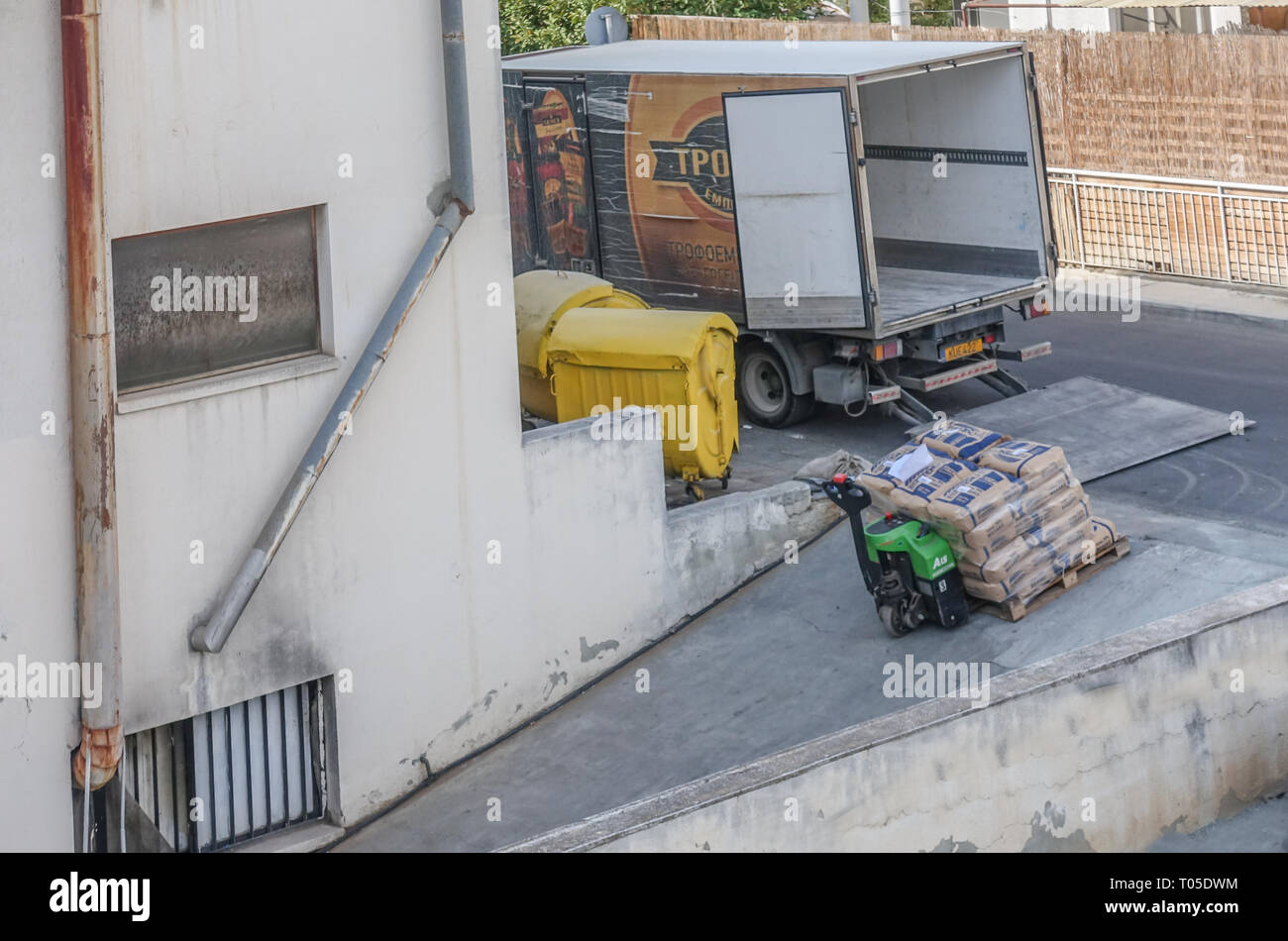 Bakery delivery truck hi-res stock photography and images - Alamy