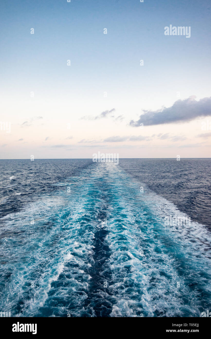Scenic view of the sea from the stern of a luxurious cruise ship ...