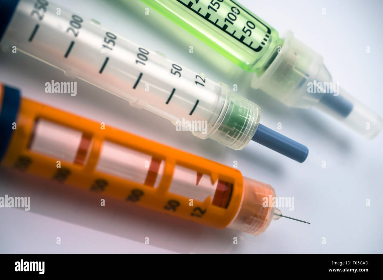 Insulin vial hi-res stock photography and images - Alamy