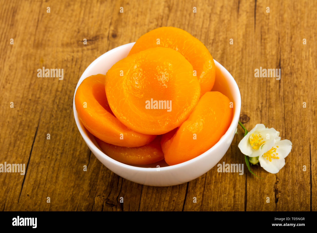 Sweet Canned peaches Stock Photo - Alamy