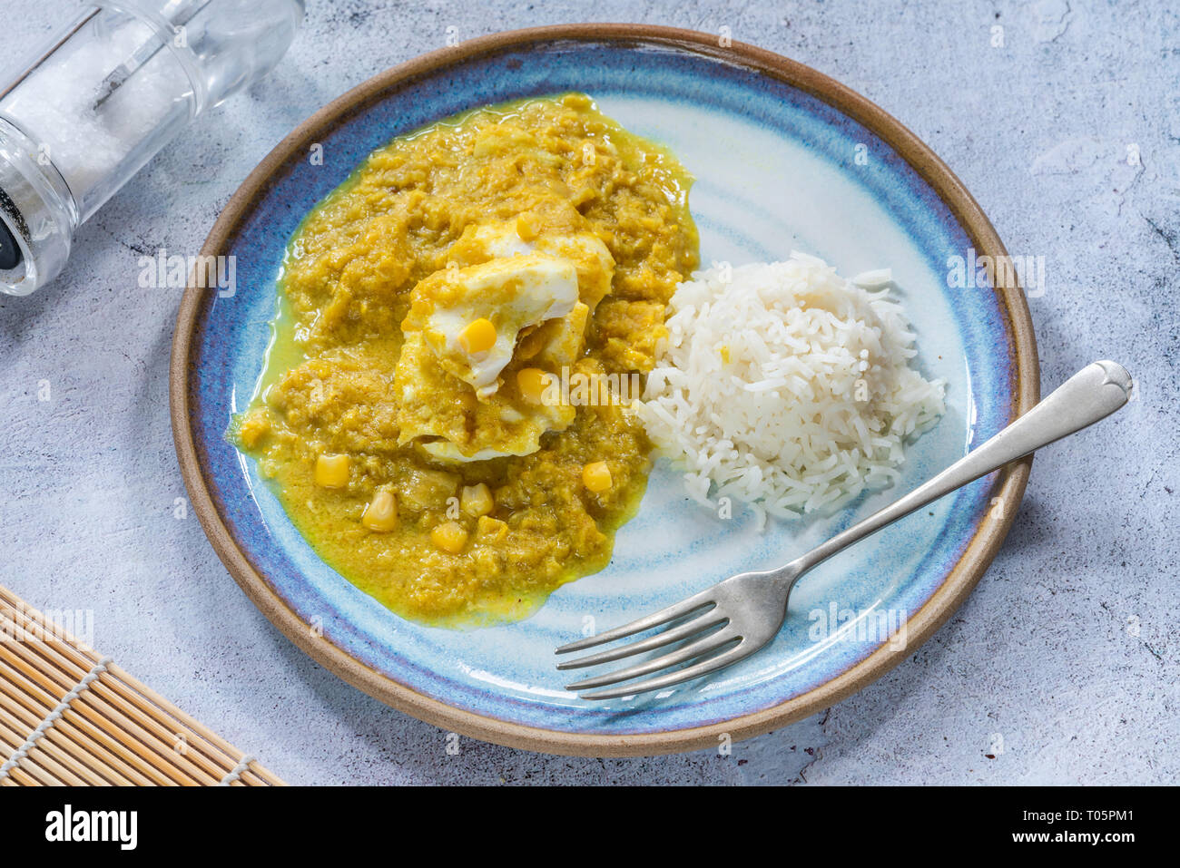 Haddock and rice bowl hi-res stock photography and images - Alamy