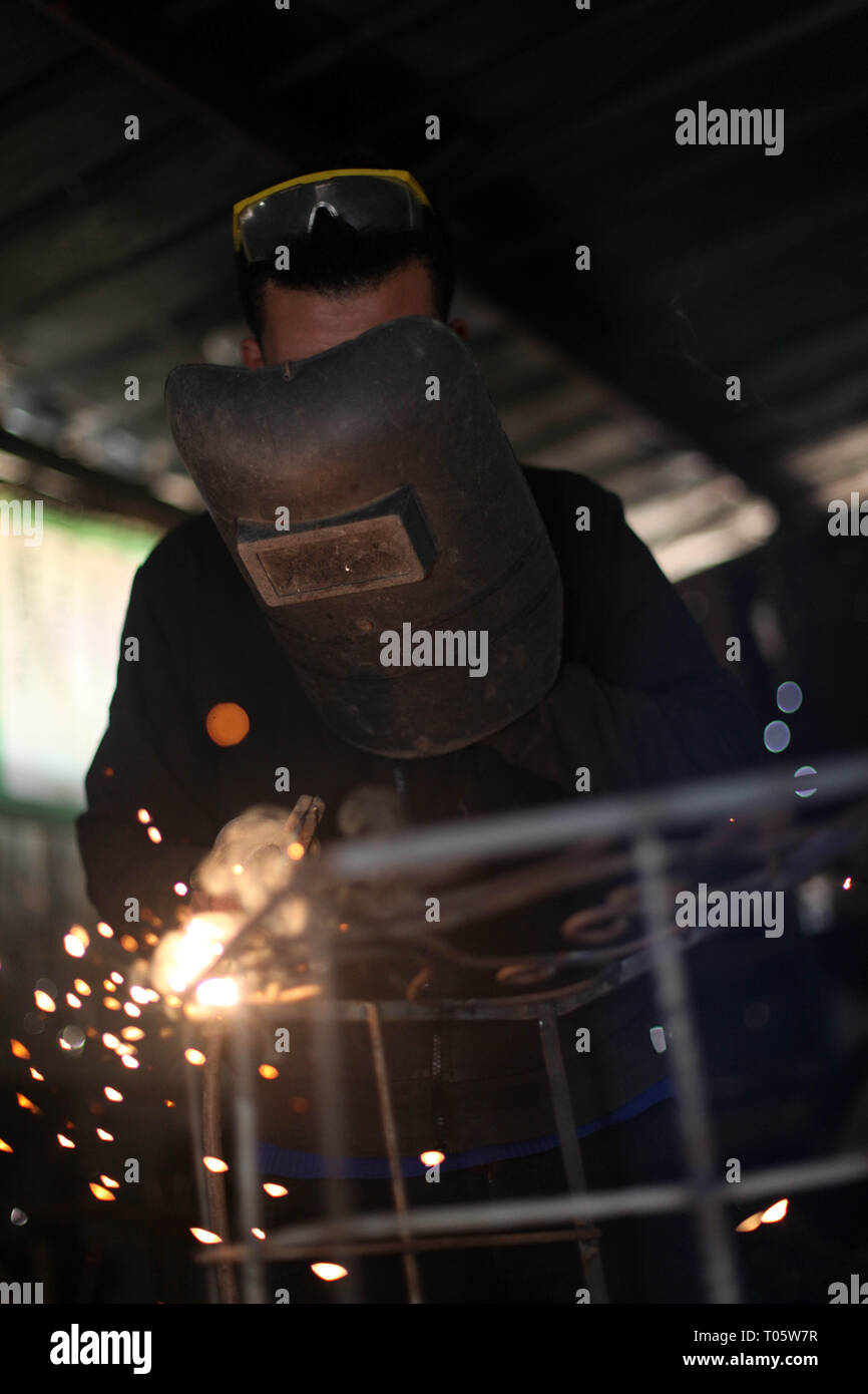 Gaza City, Gaza Strip, Palestinian Territory. 17th Mar, 2019. Anas ...