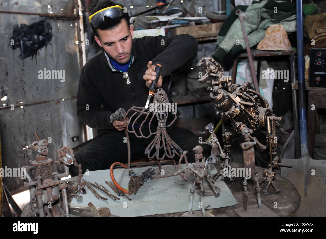 Gaza City, Gaza Strip, Palestinian Territory. 17th Mar, 2019. Anas ...