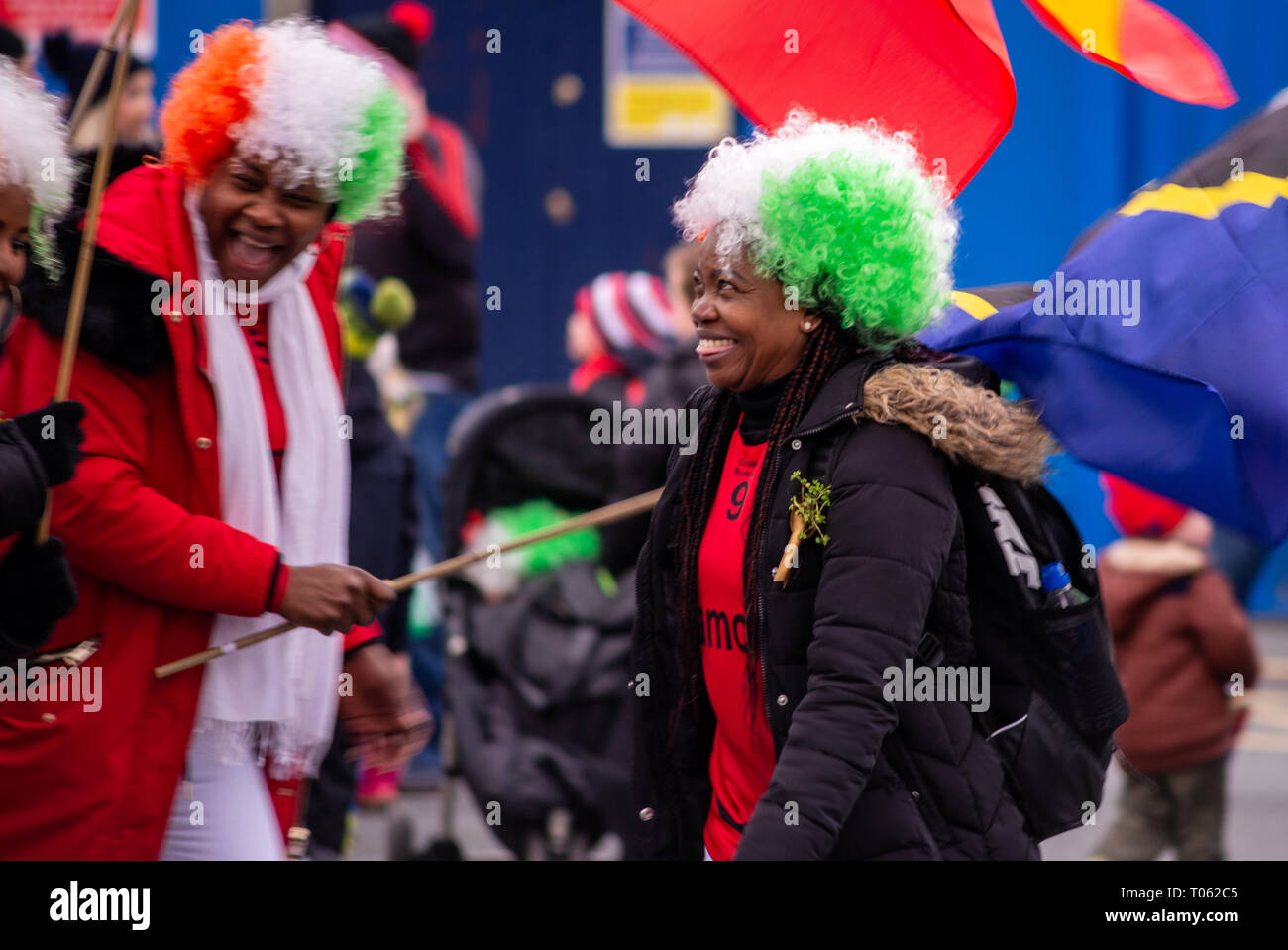 Irish female emigrants hi-res stock photography and images - Alamy