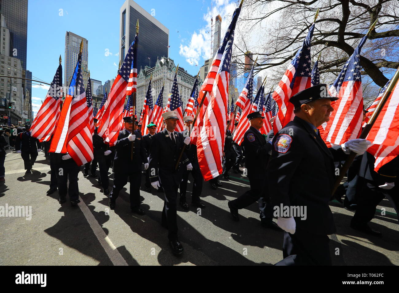 New York, USA . 16th Mar, 2019. Members of the Fire Department Color ...