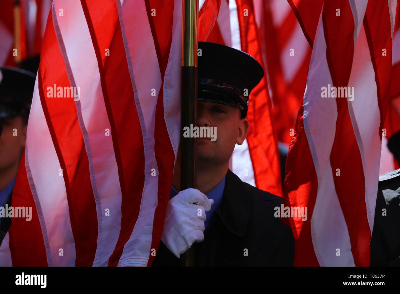 Nypd guard church hi-res stock photography and images - Alamy