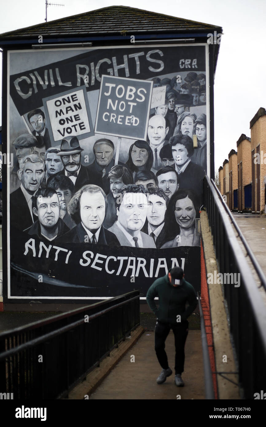Londonderry 1968 hi-res stock photography and images - Alamy