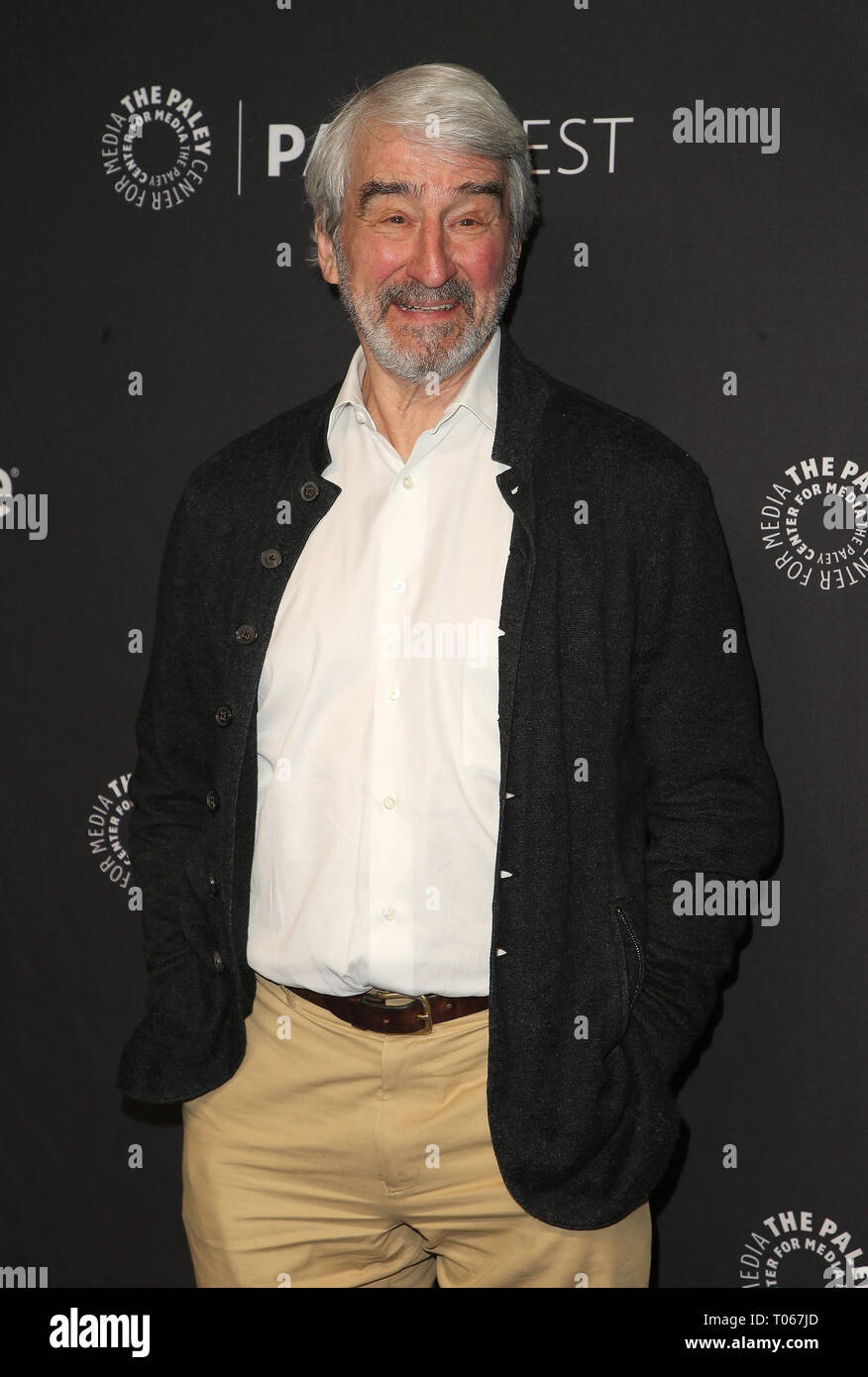 Grace and frankie sam waterson hi-res stock photography and images - Alamy