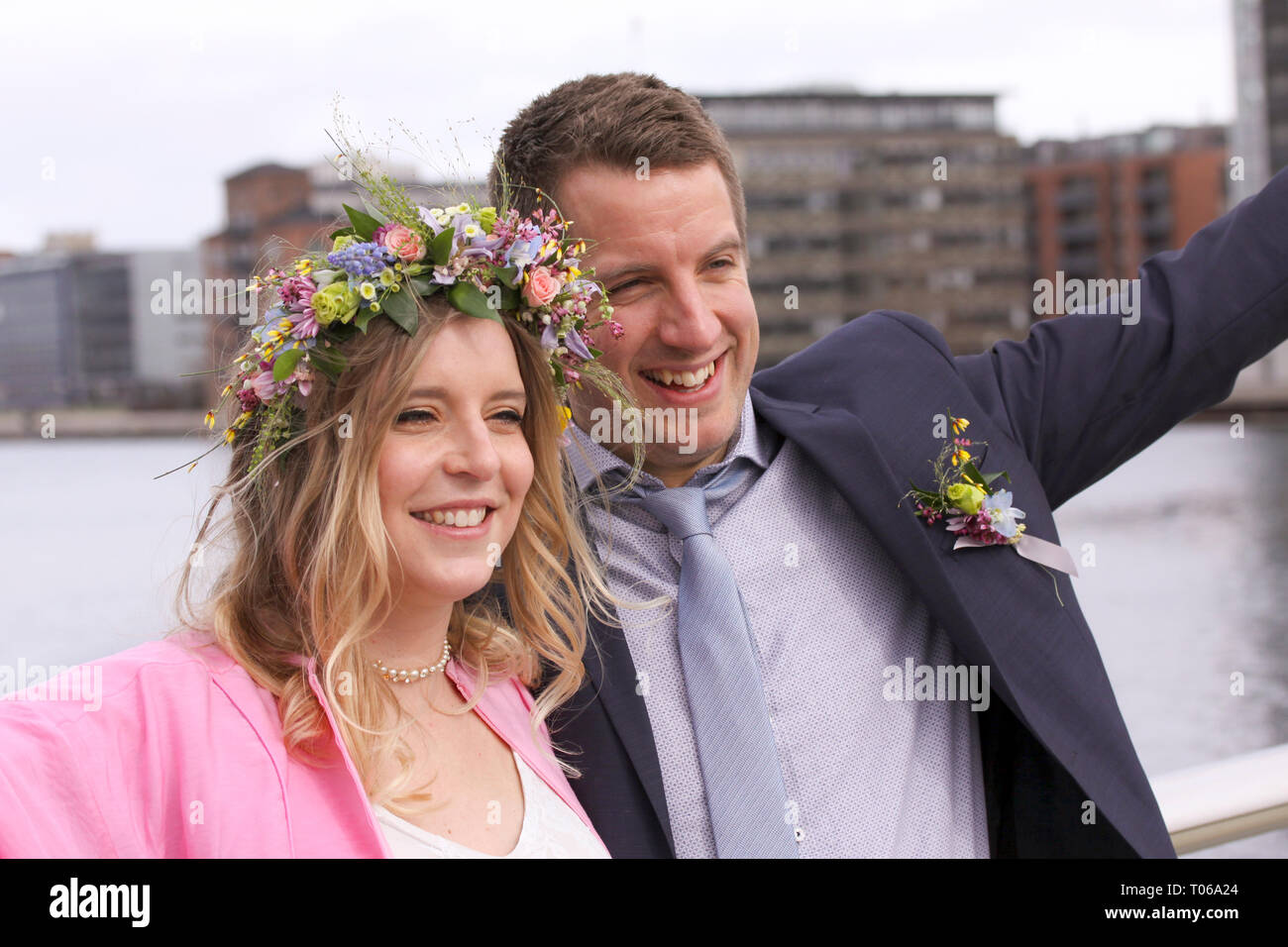 Happy newlyweds just married wedding couple couple smiling - beautiful ...
