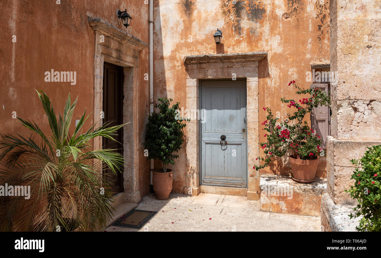 Antique greek doors hi-res stock photography and images - Alamy