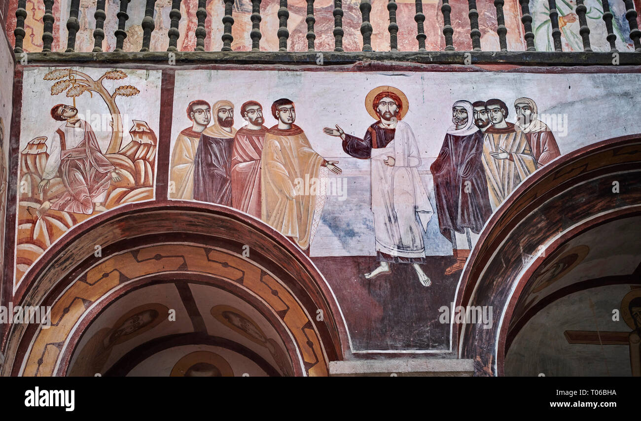 Pictures & images of the Byzantine fresco panels in the Gelati Georgian ...