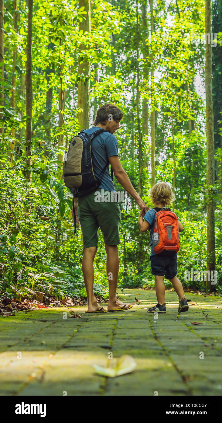 Child monkey zoo dad hi-res stock photography and images - Alamy