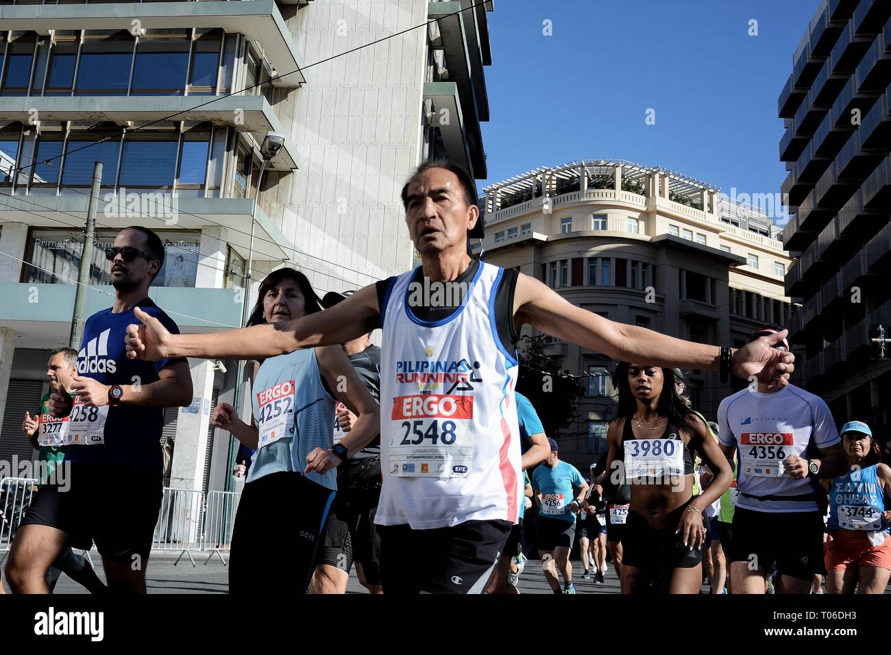 Athens half marathon hi-res stock photography and images - Alamy