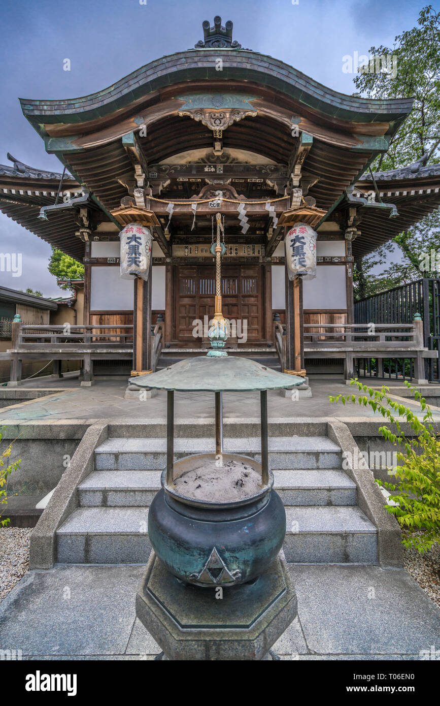 Hondo and Jokoro incense burner of Daikokuten-do 大黒天堂 of Kanei-ji ...