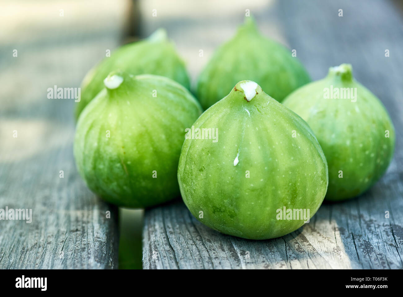 Group of figs hi-res stock photography and images - Alamy