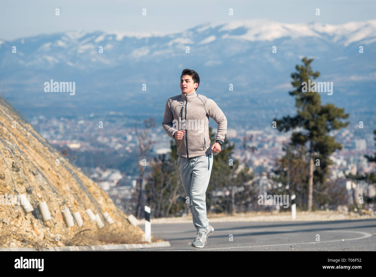 Muscular man doing morning hi-res stock photography and images - Alamy