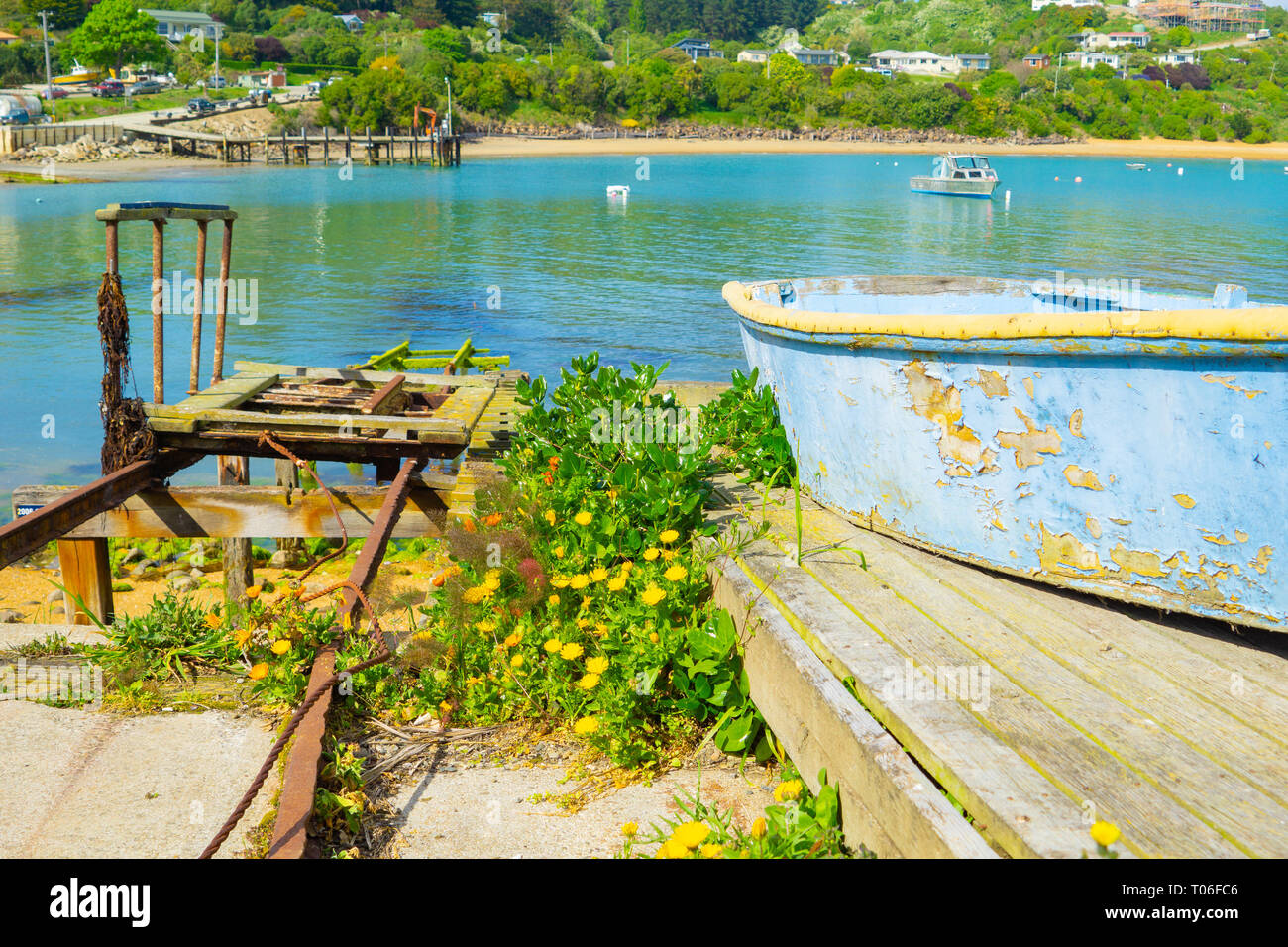 Old harbour moeraki hi-res stock photography and images - Alamy
