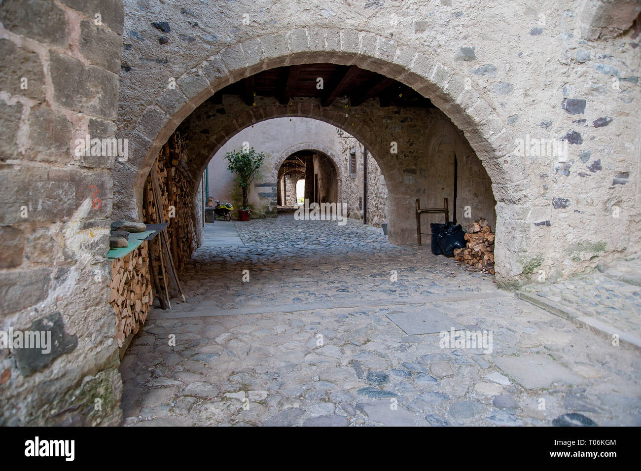 old stone village Stock Photo - Alamy