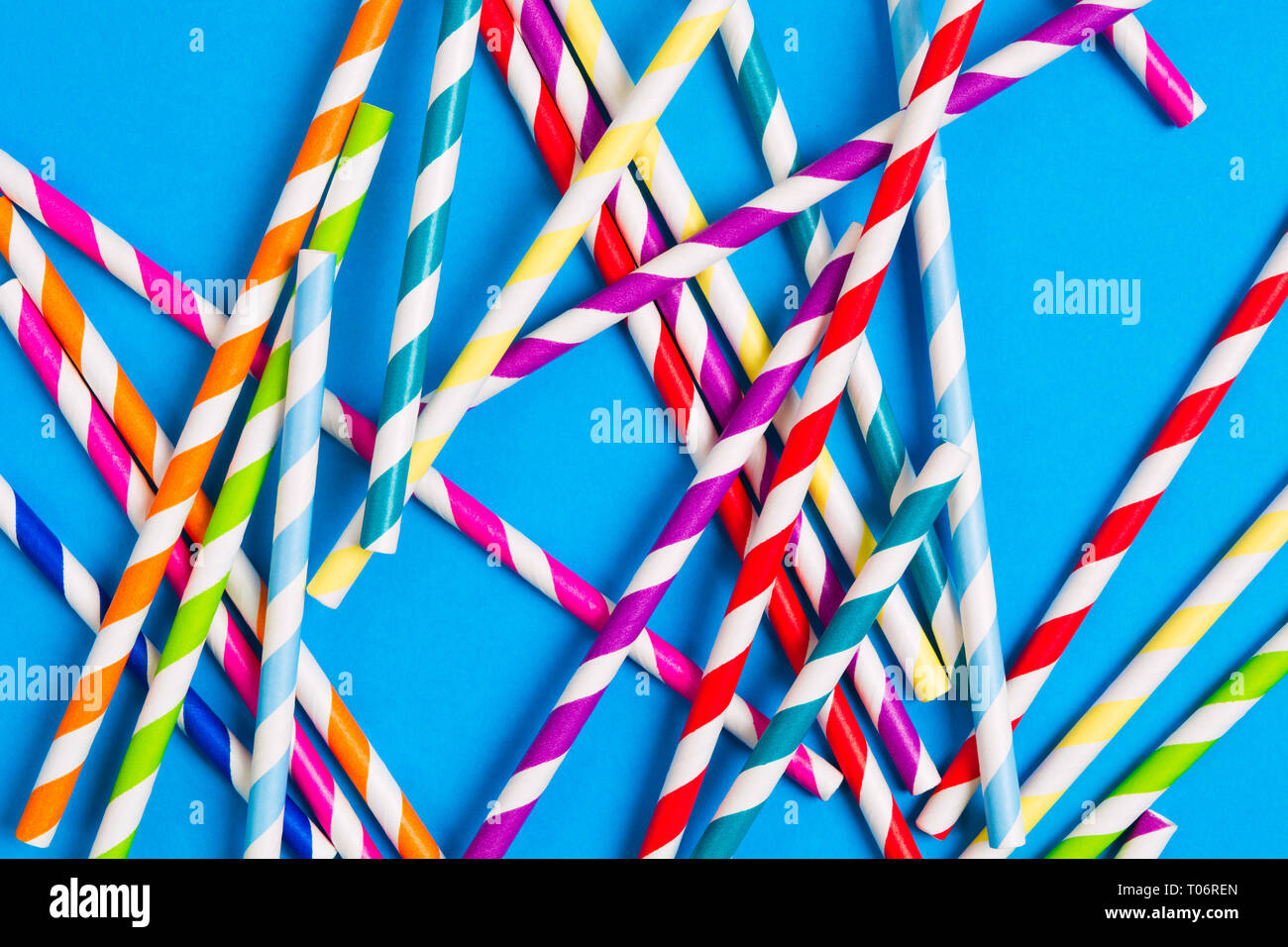 Straw art hi-res stock photography and images - Alamy