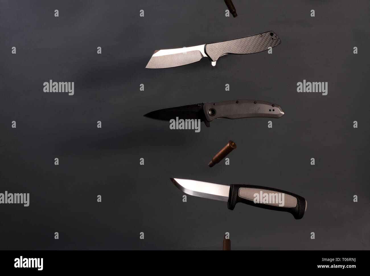Flying knives hi-res stock photography and images - Alamy