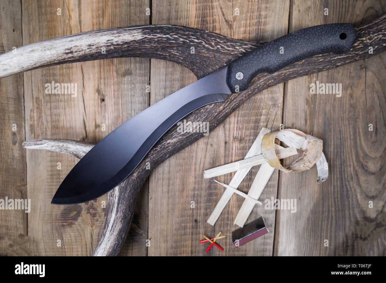 Hunting knife on a deer horn. Hunting matches Stock Photo - Alamy
