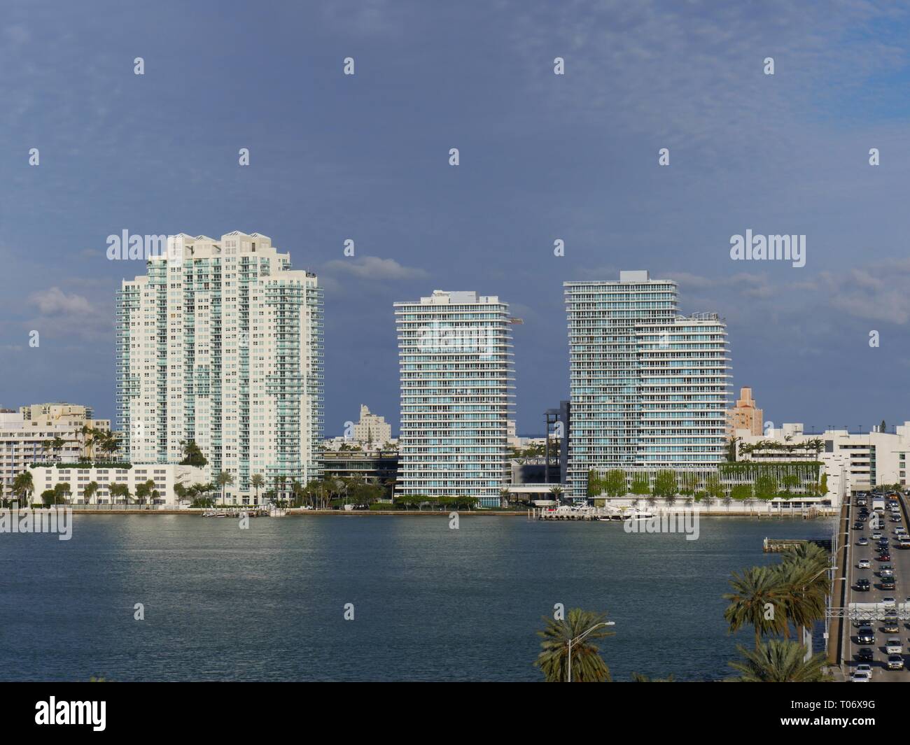 MIAMI, FLORIDA, USA—JANUARY 2018: Scenic view of the Biscayne Bay with ...