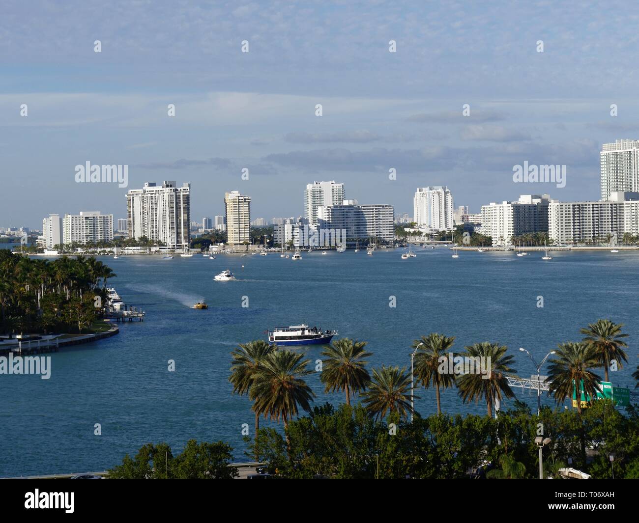 MIAMI, FLORIDA, USA—JANUARY 2018: Scenic view of the blue waters of ...