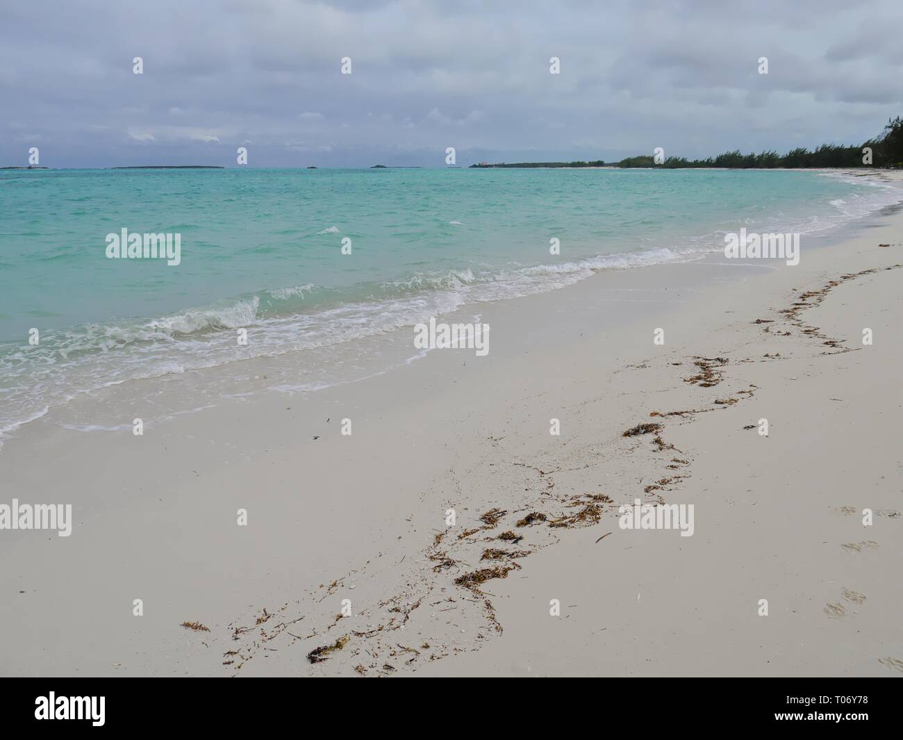 Beautiful powdery white beach hi-res stock photography and images - Alamy