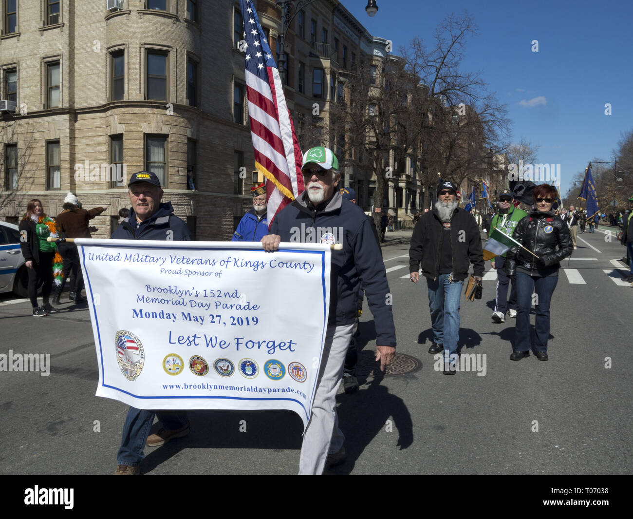 St patricks day parade america hi-res stock photography and images - Alamy