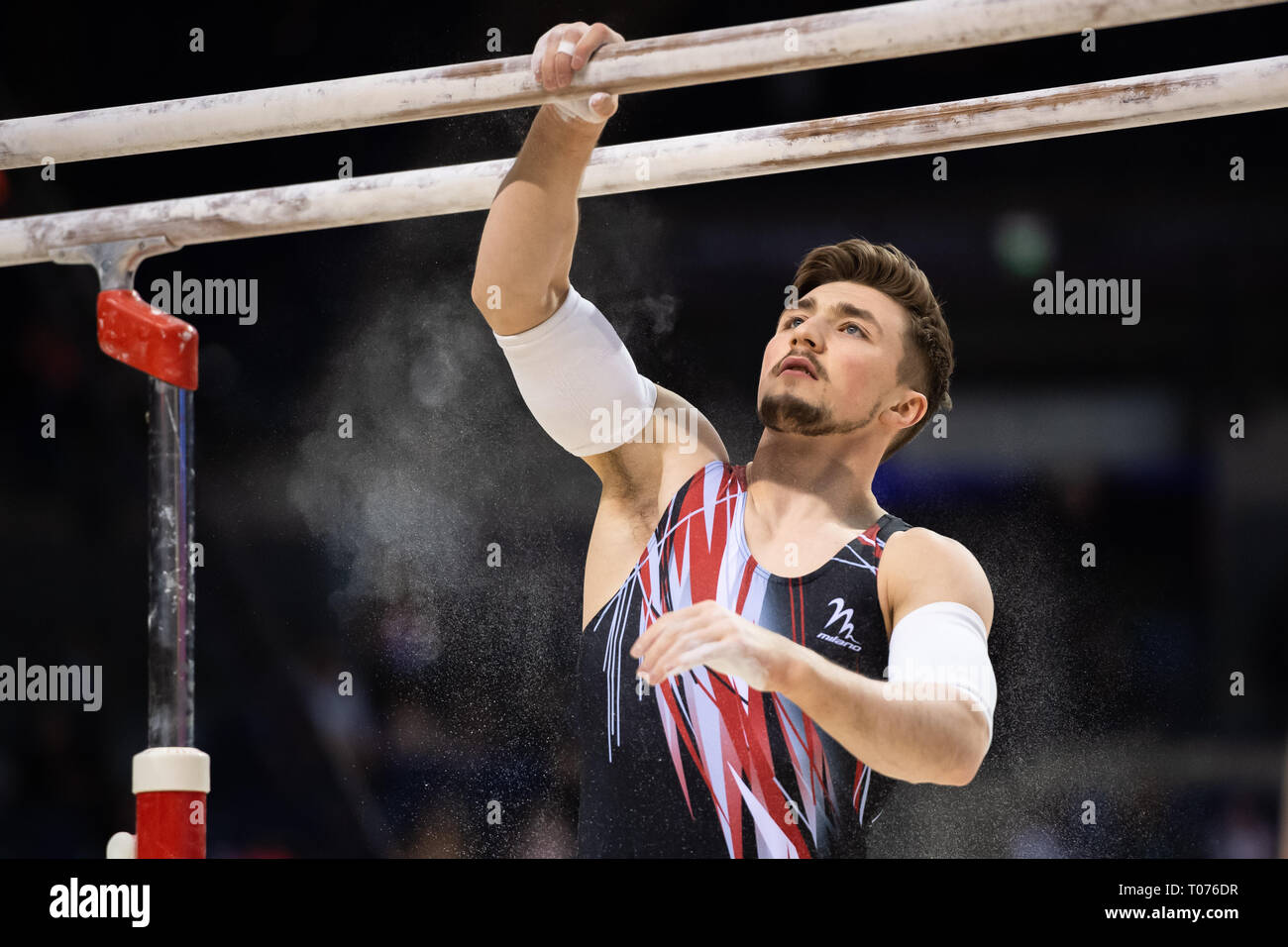 Tkatchev uneven bars hi-res stock photography and images - Alamy