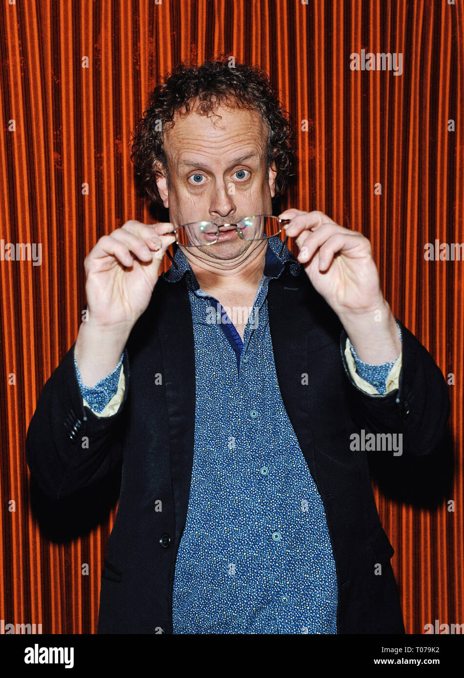 Kids in the hall hi-res stock photography and images - Alamy