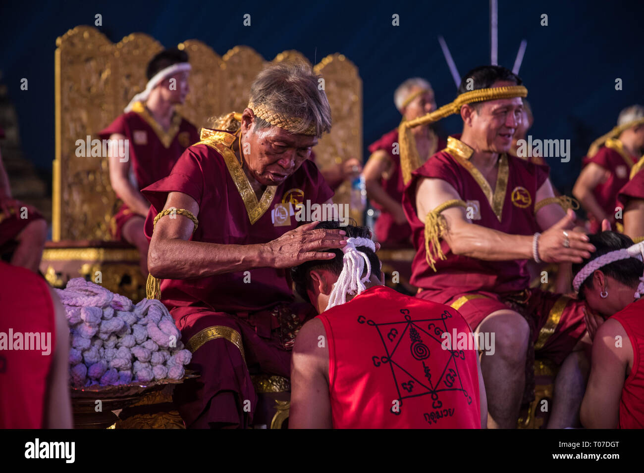 Ayutthaya, Thailand. 17th Mar, 2019. Muay Thai masters present Mongkons ...