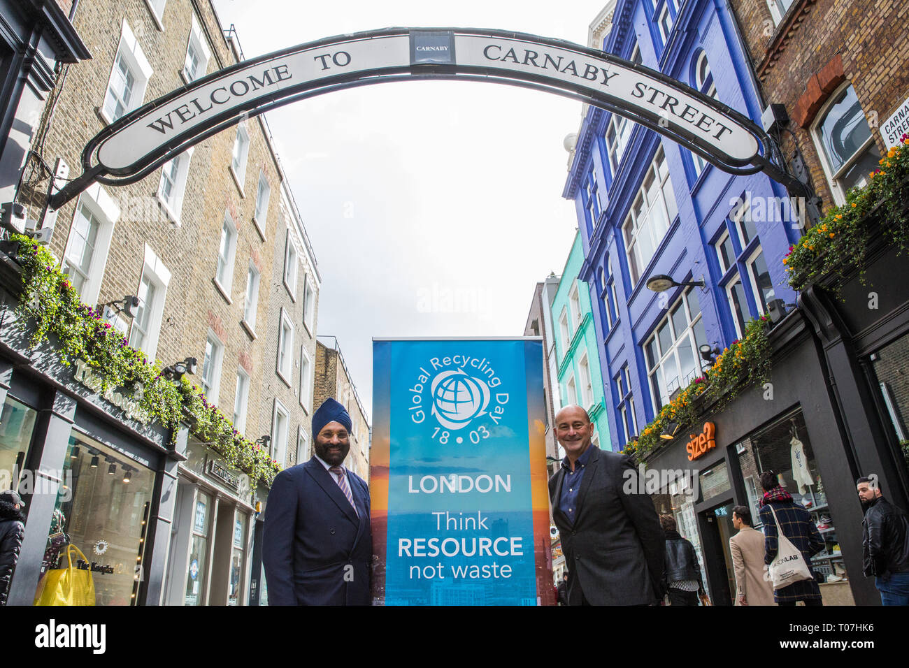 Global recycling federation hi-res stock photography and images - Alamy